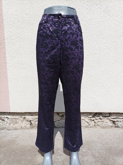 Ljubičasto Crne Gothic Brokatne Pantalone M