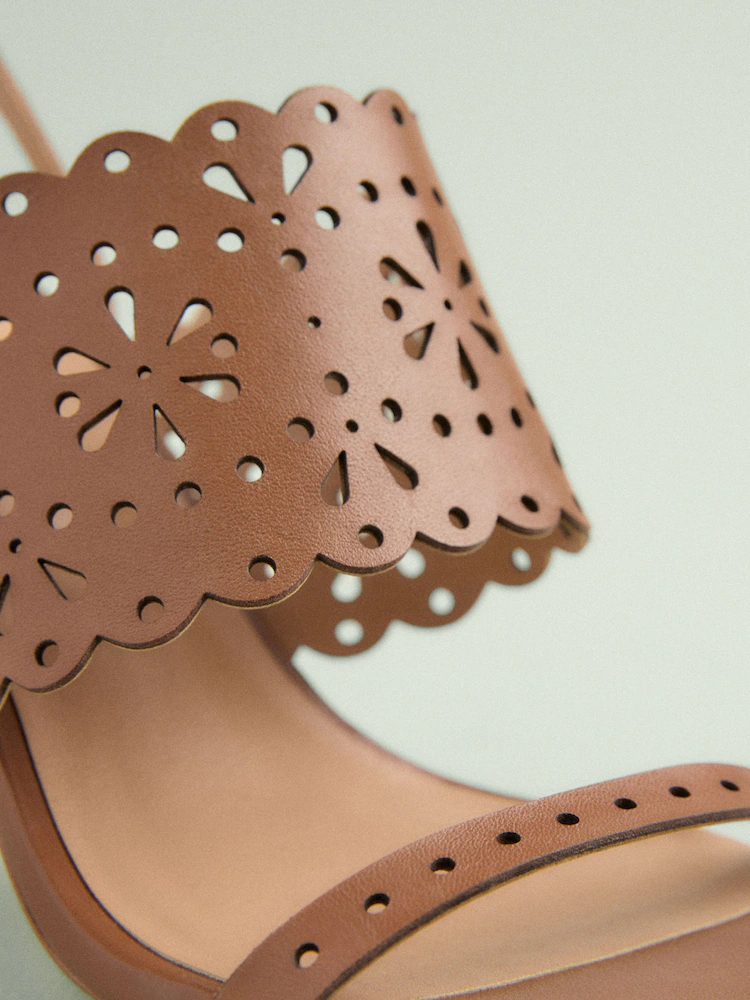 Bež-braon Braun - Tabitha Simmons k Next Dahlia Leather Round Toe Laser Cut Detail Block cipele na štiklu Sandale