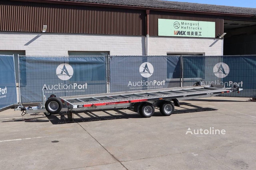 Prodaje se Lorries 2700RT prikolicu autotransportera na aukciji