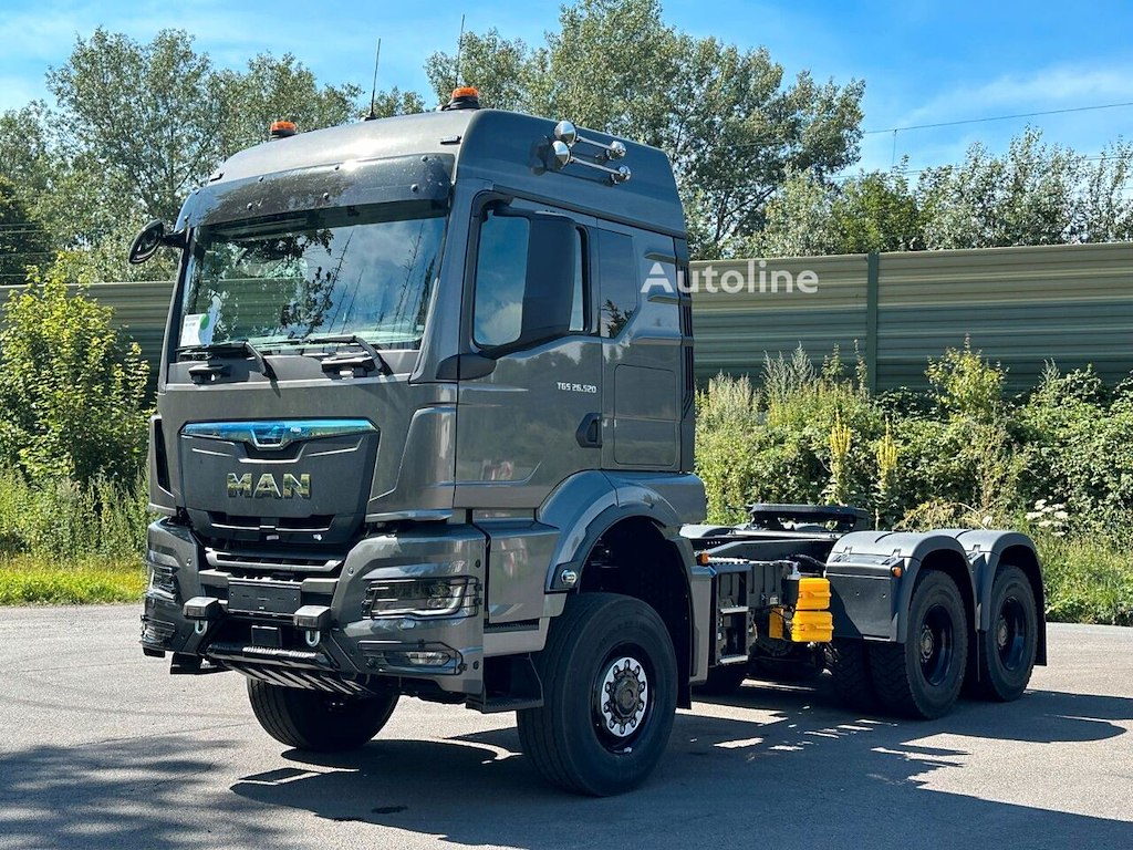 Novi MAN TGS 26.520 tegljač