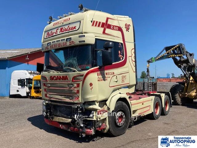 Scania R520 tegljač nakon udesa
