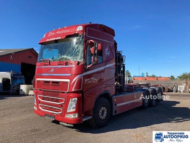 Volvo FH500 tegljač nakon udesa