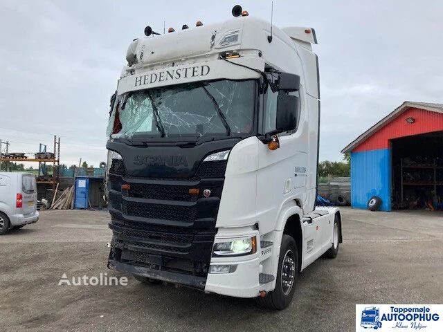 Scania R450 tegljač nakon udesa