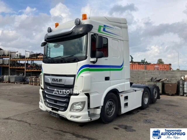 DAF XF530 tegljač nakon udesa