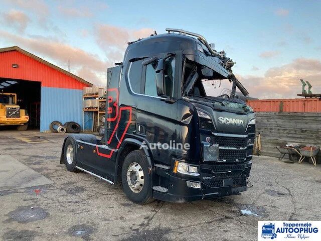 Scania R650 tegljač nakon udesa
