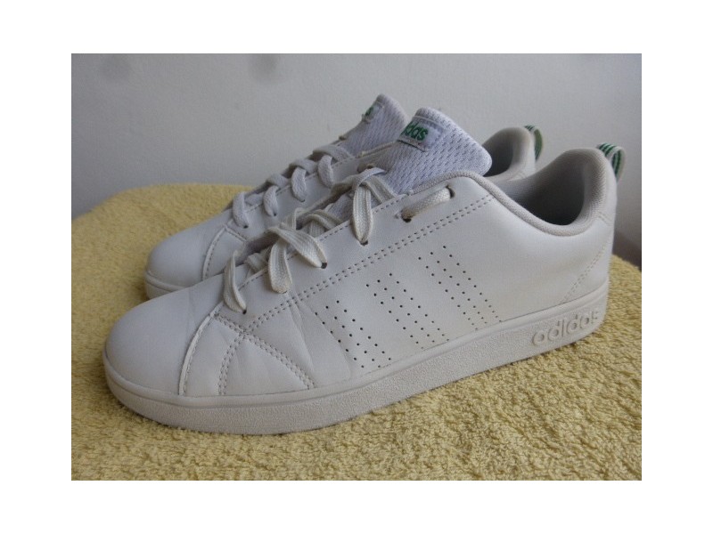 KAO NOVE, ORG. ADIDAS, KVALITET. BELE PATIKE BR. 39