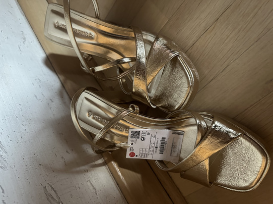 Stradivarius sandale