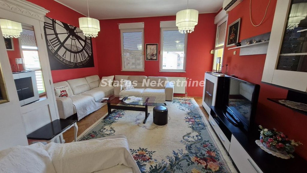 LUX stan-Stari grad 065 385 88 86