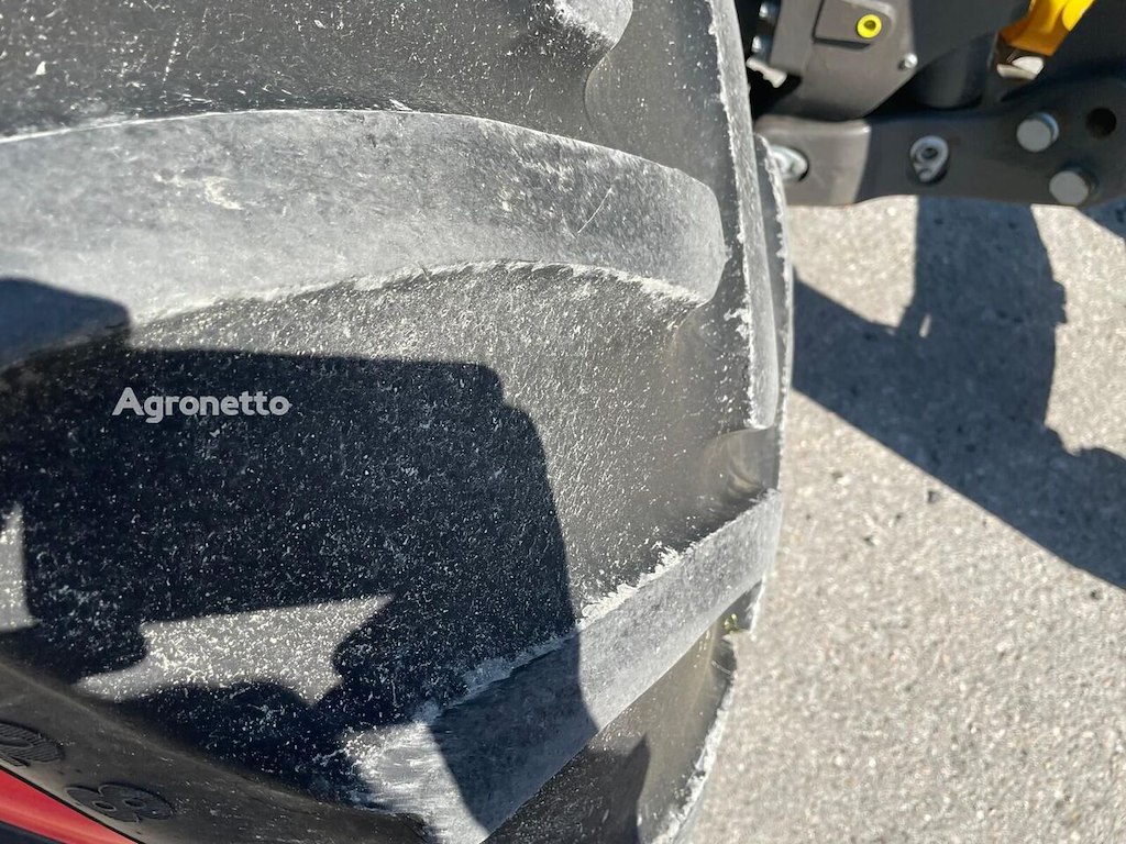 Prodaje se Claas Arion 650 Cebis traktor točkaš na aukciji