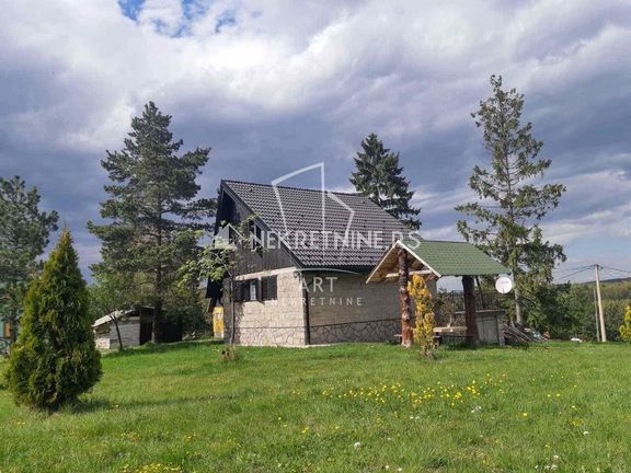 Divčibare, mereno 136m2, plac 4.61ar ID#10900