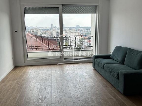 Čubura, Nikolaja Hartviga, sa garažnim mestom ID#10500