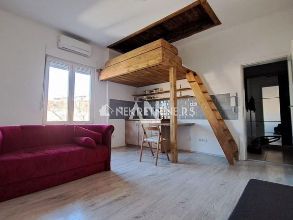 Vračar, Centar, Resavska, garsonjera u srcu Beograda ID#12986