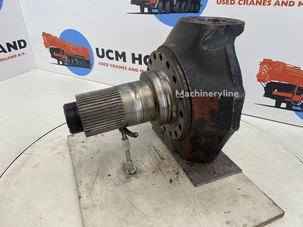 Liebherr LTM 1160/2 Steering knuckle 16 holes axle 4 upravljački zglob za autodizalice