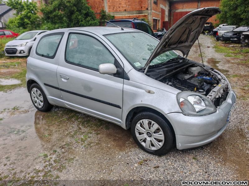 Toyota Yaris 1.0b Kompletan Auto U Delovima