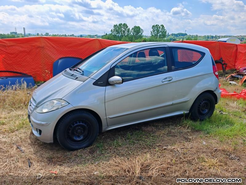 Mercedes A 160 Cdi Kompletan Auto U Delovima