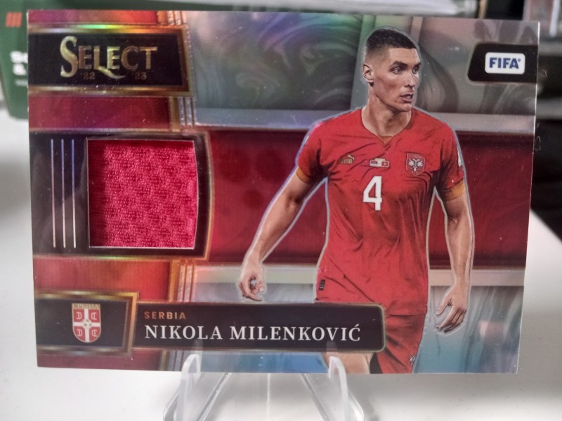 SELECT NIKOLA MILENKOVIĆ SA DELOM DRESA SRBIJE