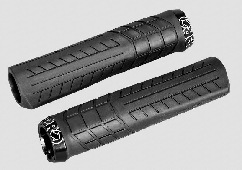 *GRIPOVI PRO ERGONOMIC RACE 32MM/130MM BLACK (19)