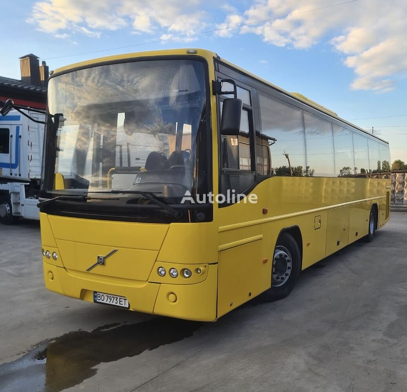 Volvo prigradski autobus