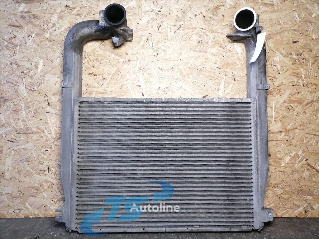 Scania Intercooler radiator 1747660 interkuler za Scania R440 tegljača