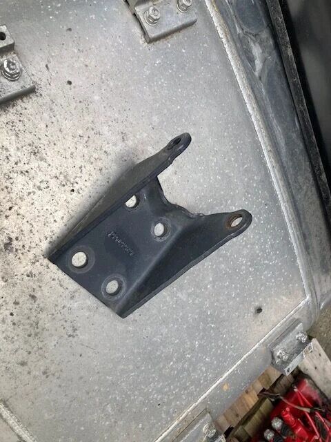 Volvo Bracket - Volvo 22022527 Volvo Bracket - Volvo 22022527 za Volvo kamiona