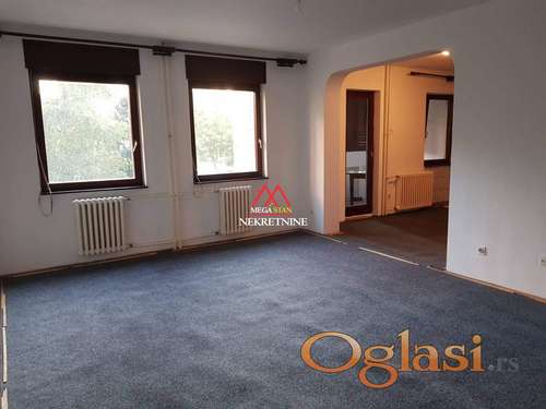 Trosoban stan - 95m2 - Detelinara