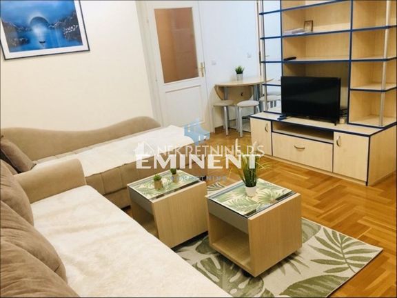 Novi Beograd, Hotel Jugoslavija, Klare Cetkin, 2.0, 43m2, 600 EUR