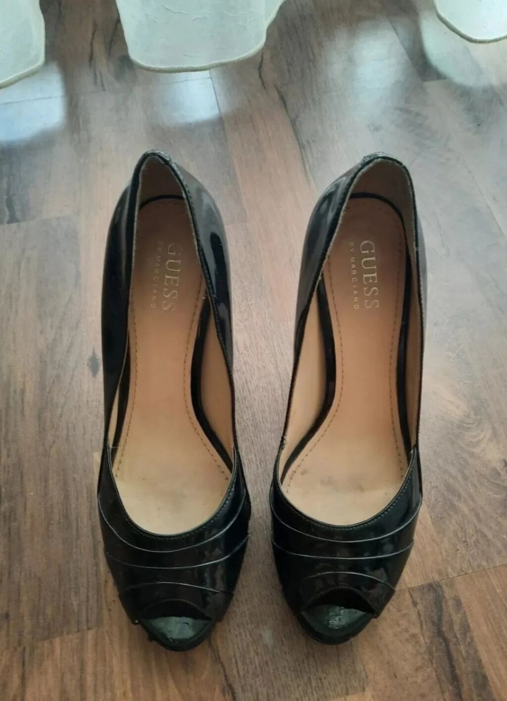 Salonke, Guess, 37