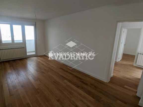 Lux Stan Vukov Spomenik, 4.0, Cg, 95m2, Bez provizije