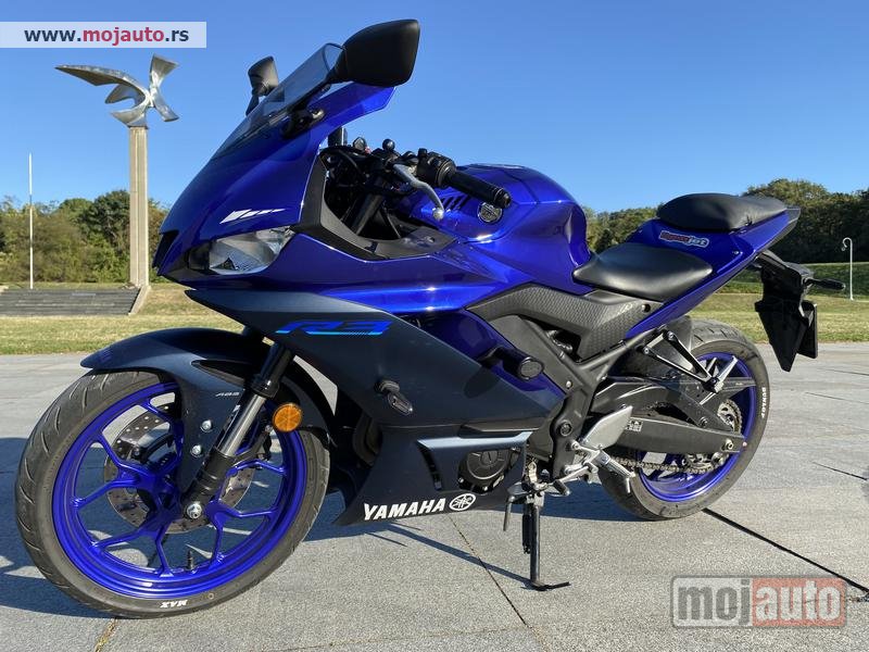 Yamaha R3