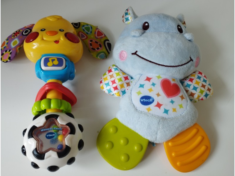 Muzicka zvecka i plisani nilski konj glodalica VTech