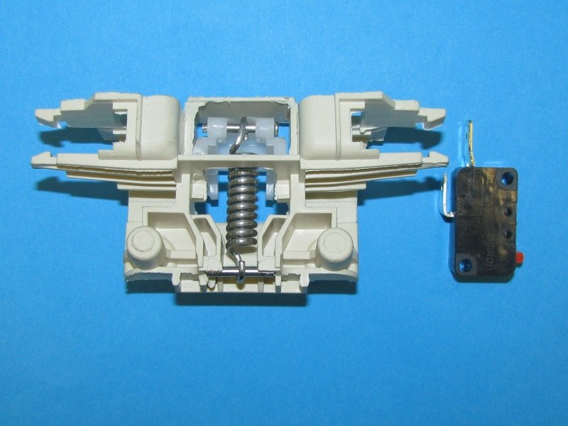 BRAVA VRATA MASINE ZA SUDOVE GORENJE SA MIKROPREKIDACEM GS63210W 178415 192125 306387 BOSCH SIEMENS 12011239 CANDY HOOVER 49017982