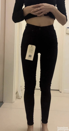 NOVO! Levis farmerke 25x30