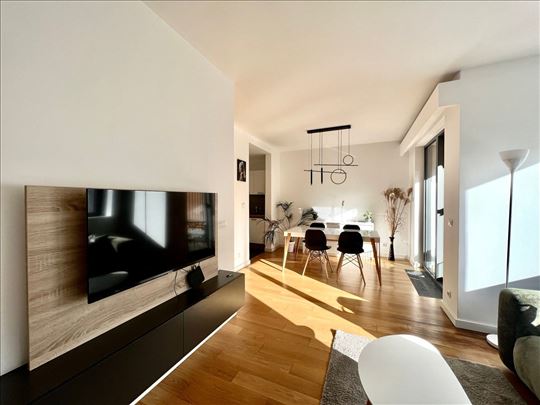 Stan za izdavanje, WEST 65, 53m2, sa garažom