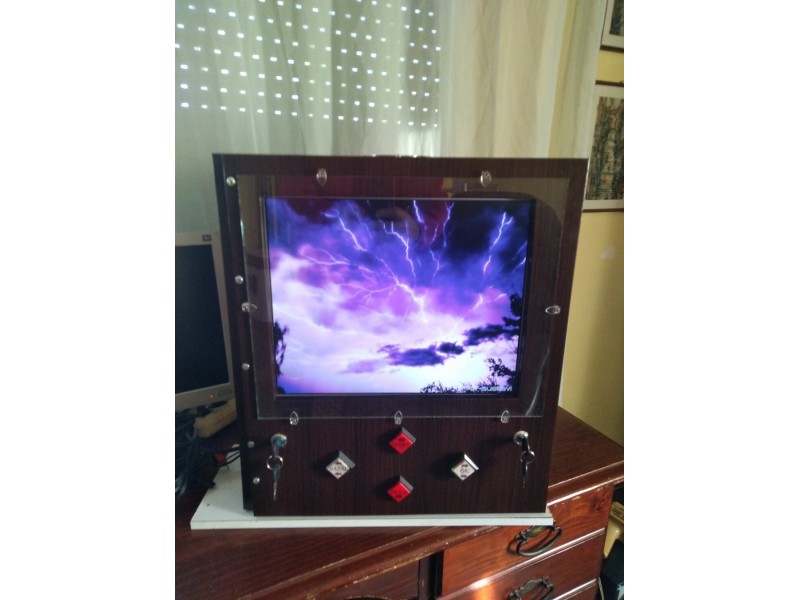 juke box - džuboks - nov-manjih dimenzija