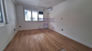Prodajem Stan-Apartman, Telep