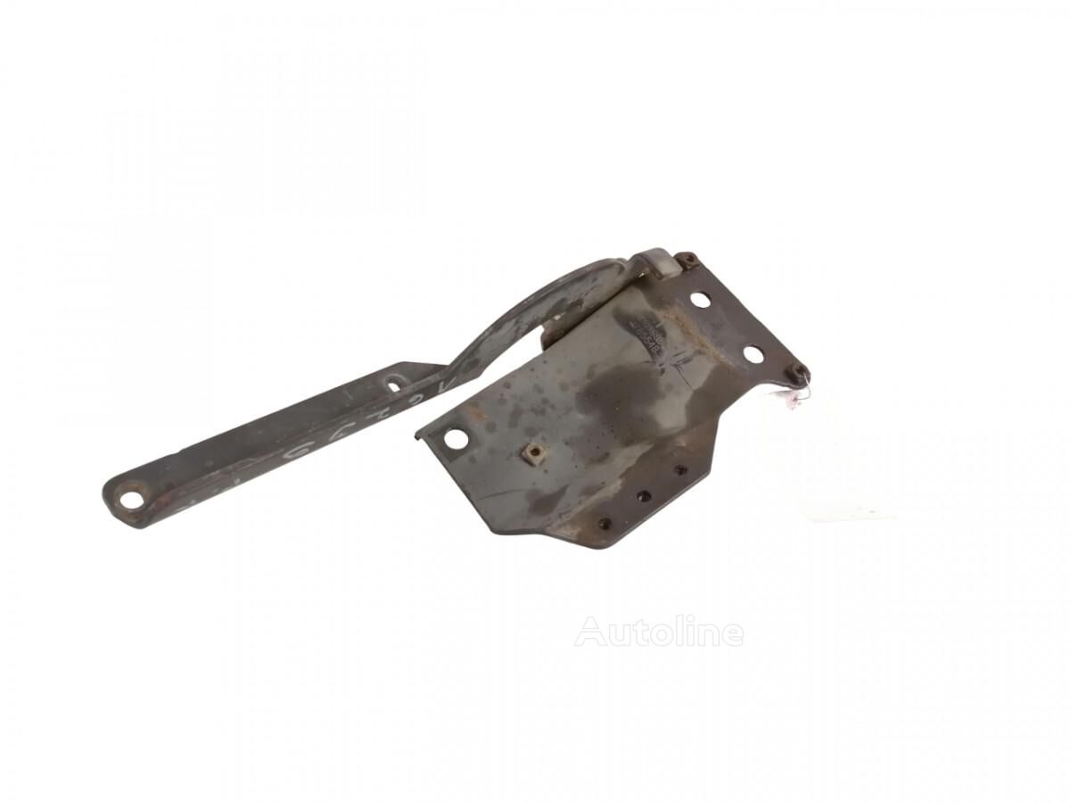 Lower grille carrier hinge Scania lower grille carrier hinge 1785548 za Scania G450 tegljača