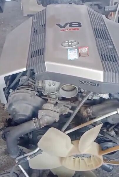 Toyota ENGINE TOYOTA 2UZ-FE motor za automobila