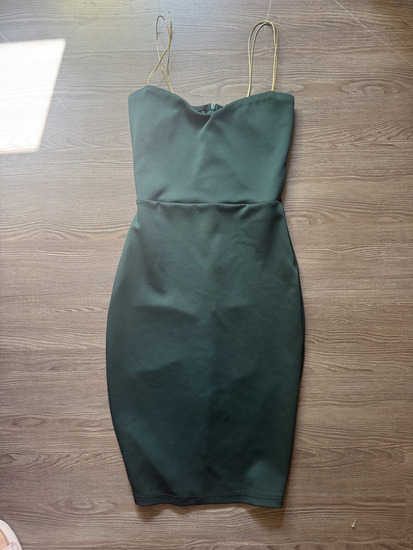Elegantna zenska haljina