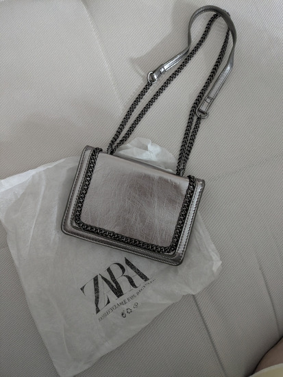 Mini Zara srebrna torba