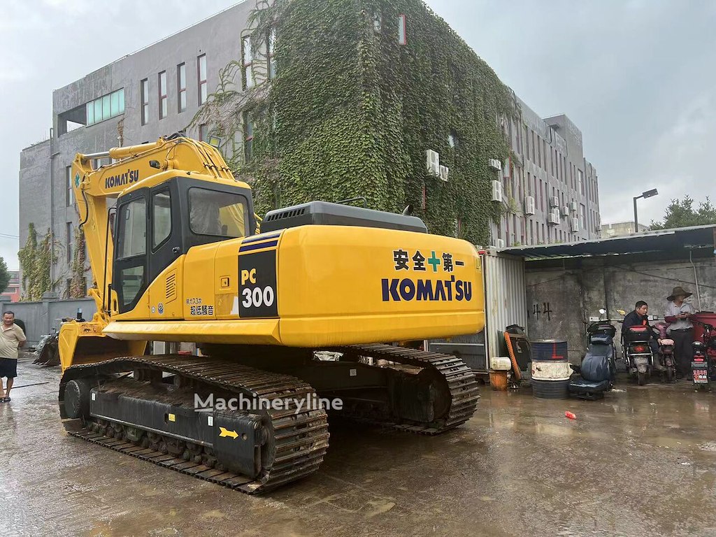 Komatsu PC300 bager guseničar