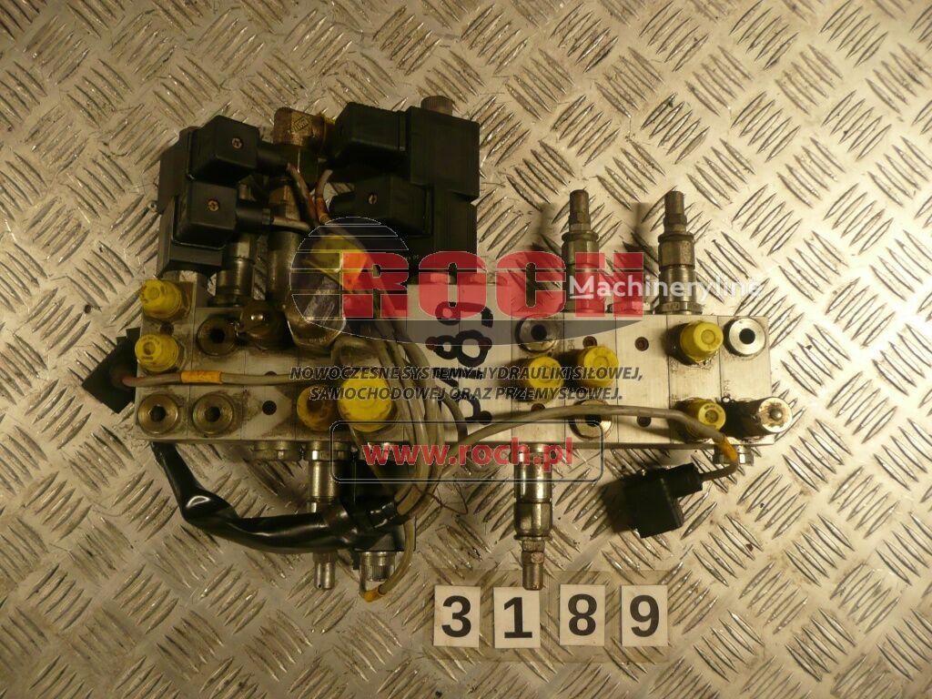 TECHNIQUES FRANCAISES INDUSTRIELLES 594834 402 37796 + T.FI 1012 hidraulični razvodnik za Manitou 105 VJR PODNOŚNIK jarbolne penjajuće platforme