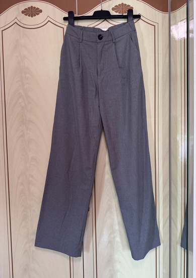 Sive pantalone stradivarius
