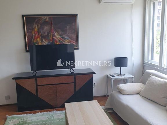 #48965, Izdavanje, Stan, CENTAR, 800 EUR