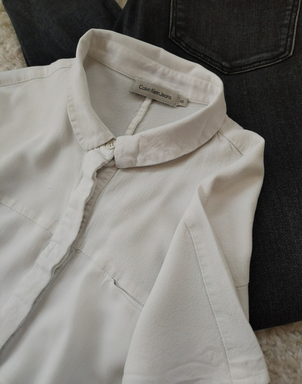    CALVIN KLEIN kosulja XS oversized