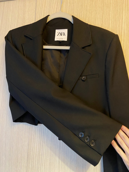 Zara crop sako