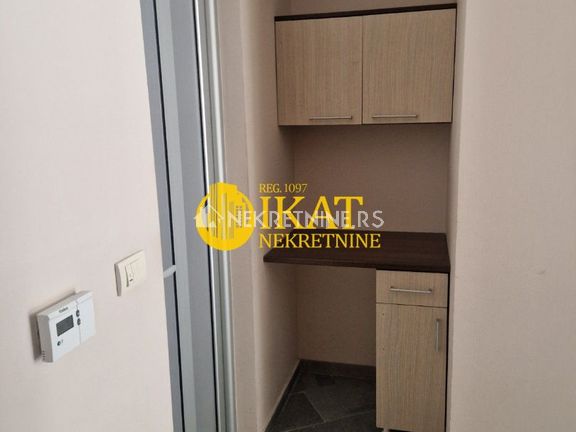 Zlatibor, strogi centar, poslovni prostor, 60m2 ID#4383