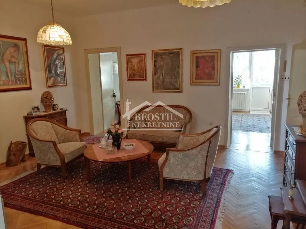 Prodaja, trosoban stan, 61m2, Đeram Pijaca, Beograd