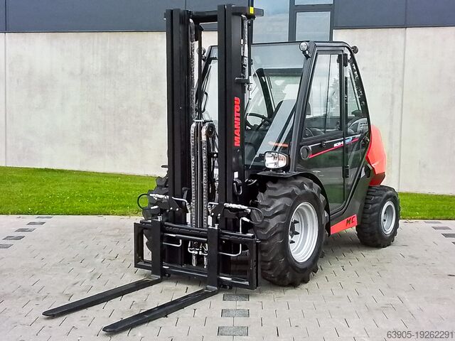 Viljuškari van puta
Manitou MC 25-4