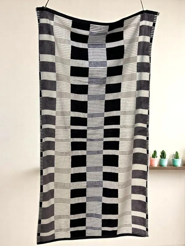Plažni peškir “Black & Grey Grid” – 97×180 cm, 100% pamuk B6