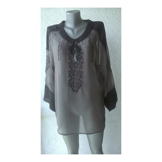 bluza providna sa vezom br L KATRIN LIRI